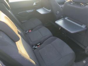 Sarkans Peugeot 5008 2011 Kauņa, ar dzinēja tilpumu 1.56 L un nobraukumu 263 tūkst. km par 3350 €, foto 22 vietnē AUTOMOTO.COM.LV