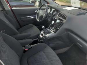 Sarkans Peugeot 5008 2011 Kauņa, ar dzinēja tilpumu 1.56 L un nobraukumu 263 tūkst. km par 3350 €, foto 24 vietnē AUTOMOTO.COM.LV