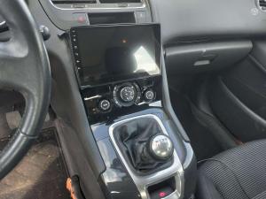 Sarkans Peugeot 5008 2011 Kauņa, ar dzinēja tilpumu 1.56 L un nobraukumu 263 tūkst. km par 3350 €, foto 25 vietnē AUTOMOTO.COM.LV