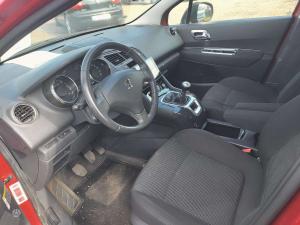 Sarkans Peugeot 5008 2011 Kauņa, ar dzinēja tilpumu 1.56 L un nobraukumu 263 tūkst. km par 3350 €, foto 27 vietnē AUTOMOTO.COM.LV