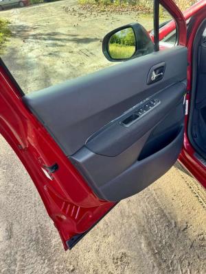 Red Peugeot 5008 2012 in Vilnius, with an engine capacity of 2.00 L and mileage of 270 thousand km for 3700 €, photo 6 on AUTOMOTO.COM.LV