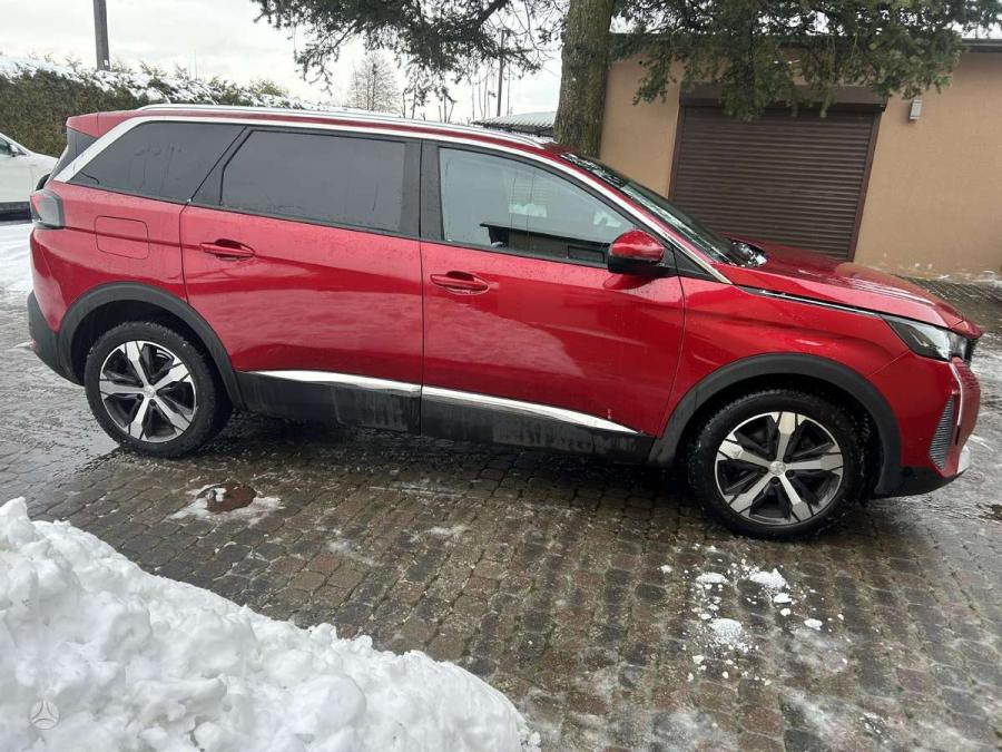 Sarkans Peugeot 5008 2021 Tauragė, ar dzinēja tilpumu 1.50 L un nobraukumu 205 tūkst. km par 14000 €, foto 2 vietnē AUTOMOTO.COM.LV