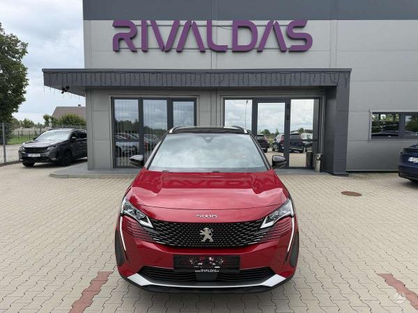 Red Peugeot 5008 2021 in Siauliai, with an engine capacity of 2.00 L and mileage of 176 thousand km for 21768 €, photo 1 on AUTOMOTO.COM.LV