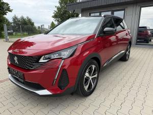 Red Peugeot 5008 2021 in Siauliai, with an engine capacity of 2.00 L and mileage of 176 thousand km for 21768 €, photo 3 on AUTOMOTO.COM.LV