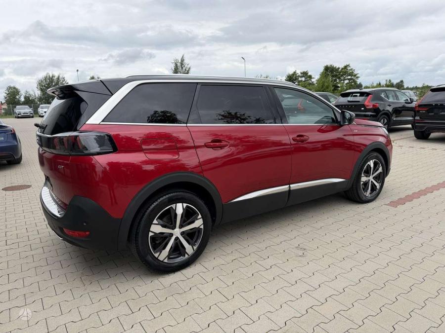 Red Peugeot 5008 2021 in Siauliai, with an engine capacity of 2.00 L and mileage of 176 thousand km for 21768 €, photo 8 on AUTOMOTO.COM.LV