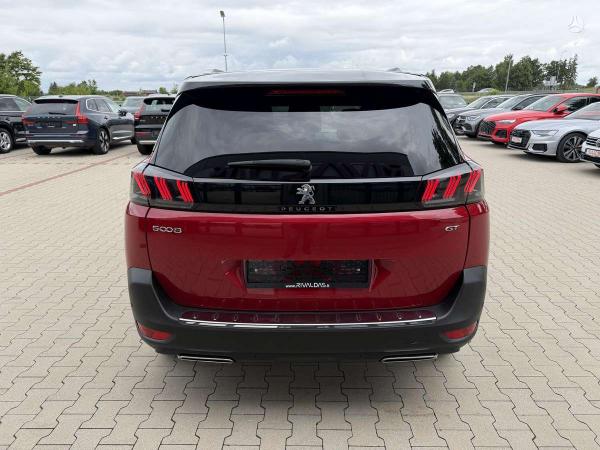 Red Peugeot 5008 2021 in Siauliai, with an engine capacity of 2.00 L and mileage of 176 thousand km for 21768 €, photo 9 on AUTOMOTO.COM.LV