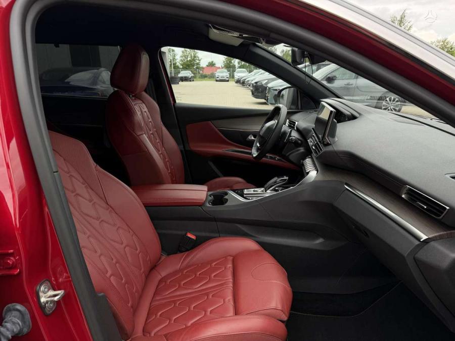 Red Peugeot 5008 2021 in Siauliai, with an engine capacity of 2.00 L and mileage of 176 thousand km for 21768 €, photo 19 on AUTOMOTO.COM.LV