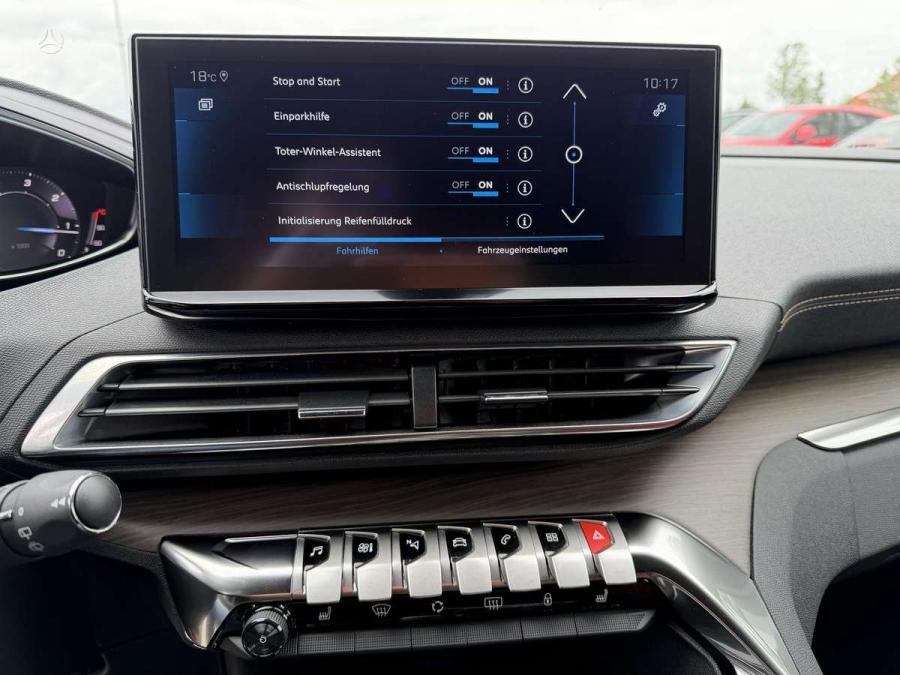 Red Peugeot 5008 2021 in Siauliai, with an engine capacity of 2.00 L and mileage of 176 thousand km for 21768 €, photo 22 on AUTOMOTO.COM.LV