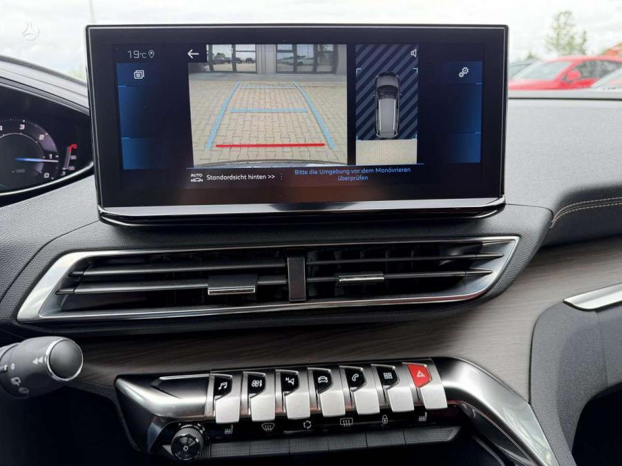 Red Peugeot 5008 2021 in Siauliai, with an engine capacity of 2.00 L and mileage of 176 thousand km for 21768 €, photo 27 on AUTOMOTO.COM.LV