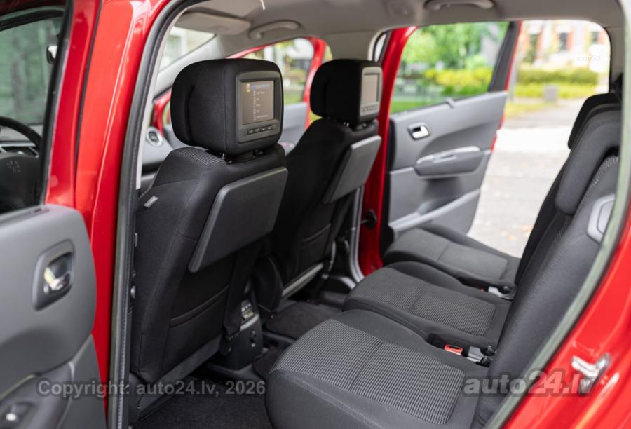 Sarkans Peugeot 5008 2012 Tallina, ar dzinēja tilpumu 1.60 L un nobraukumu 143 tūkst. km par 4799 €, foto 11 vietnē AUTOMOTO.COM.LV