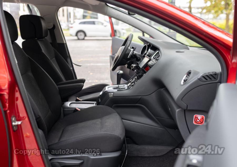 Sarkans Peugeot 5008 2012 Tallina, ar dzinēja tilpumu 1.60 L un nobraukumu 143 tūkst. km par 4799 €, foto 14 vietnē AUTOMOTO.COM.LV
