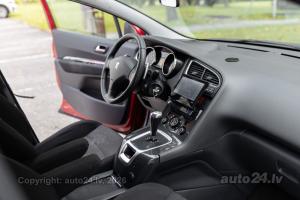 Sarkans Peugeot 5008 2012 Tallina, ar dzinēja tilpumu 1.60 L un nobraukumu 143 tūkst. km par 4799 €, foto 15 vietnē AUTOMOTO.COM.LV