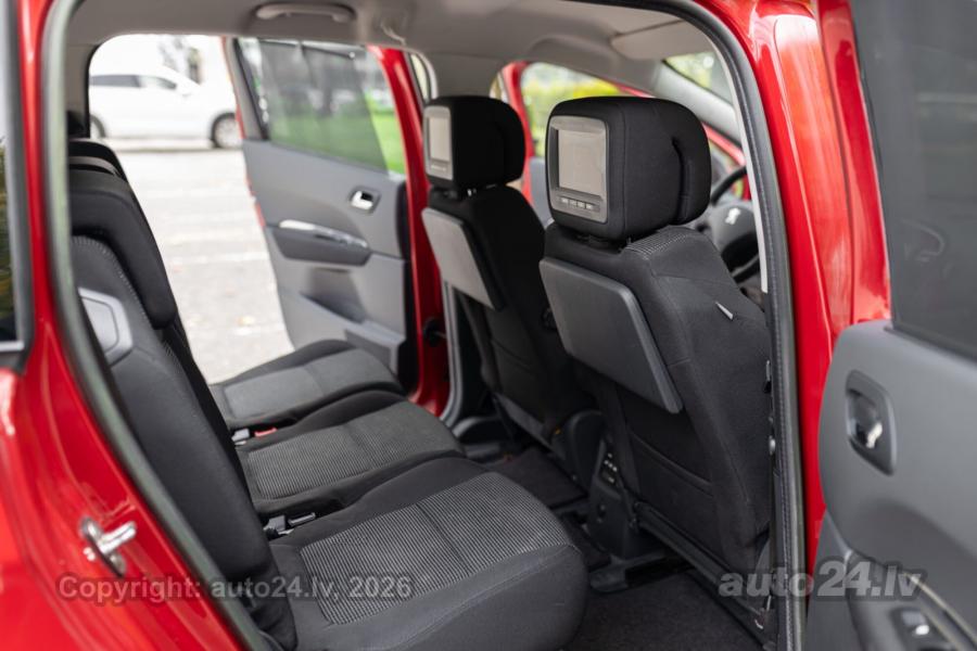 Sarkans Peugeot 5008 2012 Tallina, ar dzinēja tilpumu 1.60 L un nobraukumu 143 tūkst. km par 4799 €, foto 16 vietnē AUTOMOTO.COM.LV