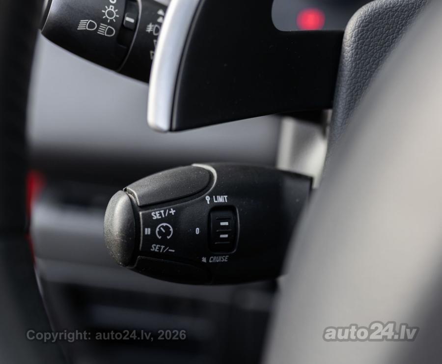 Sarkans Peugeot 5008 2012 Tallina, ar dzinēja tilpumu 1.60 L un nobraukumu 143 tūkst. km par 4799 €, foto 24 vietnē AUTOMOTO.COM.LV