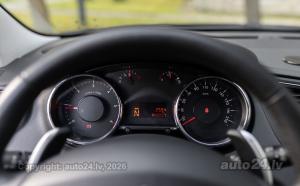 Sarkans Peugeot 5008 2012 Tallina, ar dzinēja tilpumu 1.60 L un nobraukumu 143 tūkst. km par 4799 €, foto 25 vietnē AUTOMOTO.COM.LV