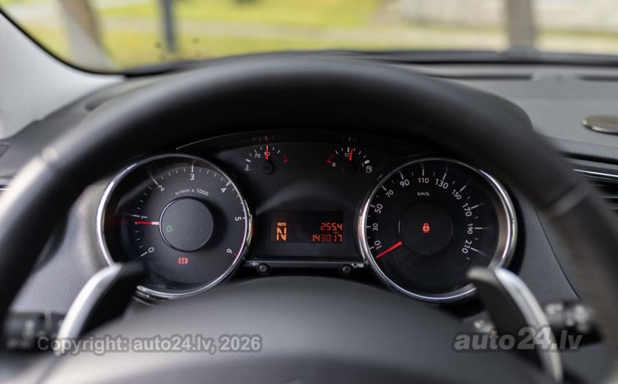 Sarkans Peugeot 5008 2012 Tallina, ar dzinēja tilpumu 1.60 L un nobraukumu 143 tūkst. km par 4799 €, foto 25 vietnē AUTOMOTO.COM.LV