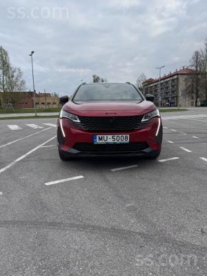 Red Peugeot 5008 2021 in Cesis, with an engine capacity of 1.50 L and mileage of 74 thousand km for 34900 €, photo 6 on AUTOMOTO.COM.LV