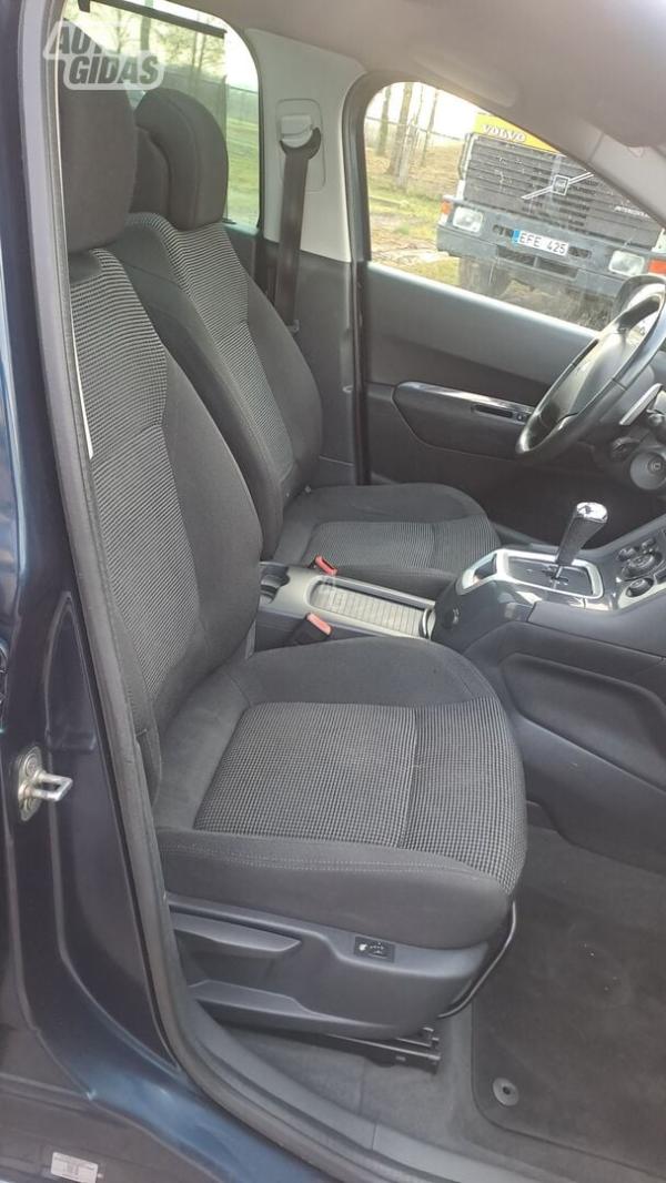 Peugeot 5008 2010 in Vilnius, with an engine capacity of 1.60 L and mileage of 333 thousand km for 2850 €, photo 11 on AUTOMOTO.COM.LV