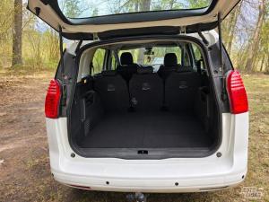 Peugeot 5008 2010 in Alytus, with an engine capacity of 1.60 L and mileage of 212 thousand km for 2800 €, photo 6 on AUTOMOTO.COM.LV