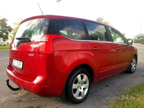 Peugeot 5008 2012 in Tallinn, with an engine capacity of 2.00 L and mileage of 380 thousand km for 1990 €, photo 4 on AUTOMOTO.COM.LV