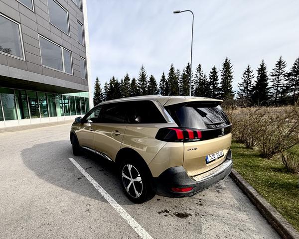 Peugeot 5008 2017 Tallina, ar dzinēja tilpumu 1.20 L un nobraukumu 164 tūkst. km par 11900 €, foto 3 vietnē AUTOMOTO.COM.LV