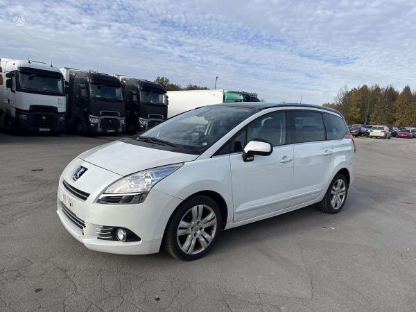 Peugeot 5008 2011 Šauļi vietnē Balts Peugeot 5008 2011 Šauļi, ar dzinēja tilpumu 1.56 L un nobraukumu 198 tūkst. km par 2950 €, foto 3 vietnē AUTOMOTO.COM.LV