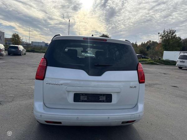 Peugeot 5008 2011 Šauļi vietnē Balts Peugeot 5008 2011 Šauļi, ar dzinēja tilpumu 1.56 L un nobraukumu 198 tūkst. km par 2950 €, foto 7 vietnē AUTOMOTO.COM.LV