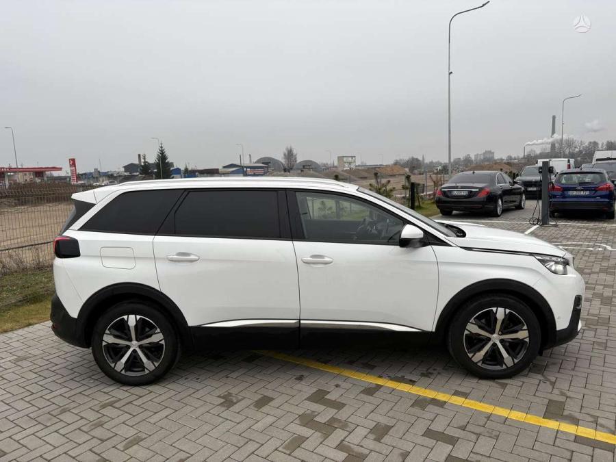 Balts Peugeot 5008 2017 Tauragė, ar dzinēja tilpumu 1.56 L un nobraukumu 260 tūkst. km par 11300 €, foto 4 vietnē AUTOMOTO.COM.LV