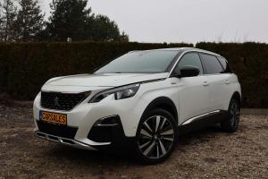 Balts Peugeot 5008 2017 Alīta, ar dzinēja tilpumu 1.20 L un nobraukumu 197 tūkst. km par 10900 €, foto  vietnē AUTOMOTO.COM.LV