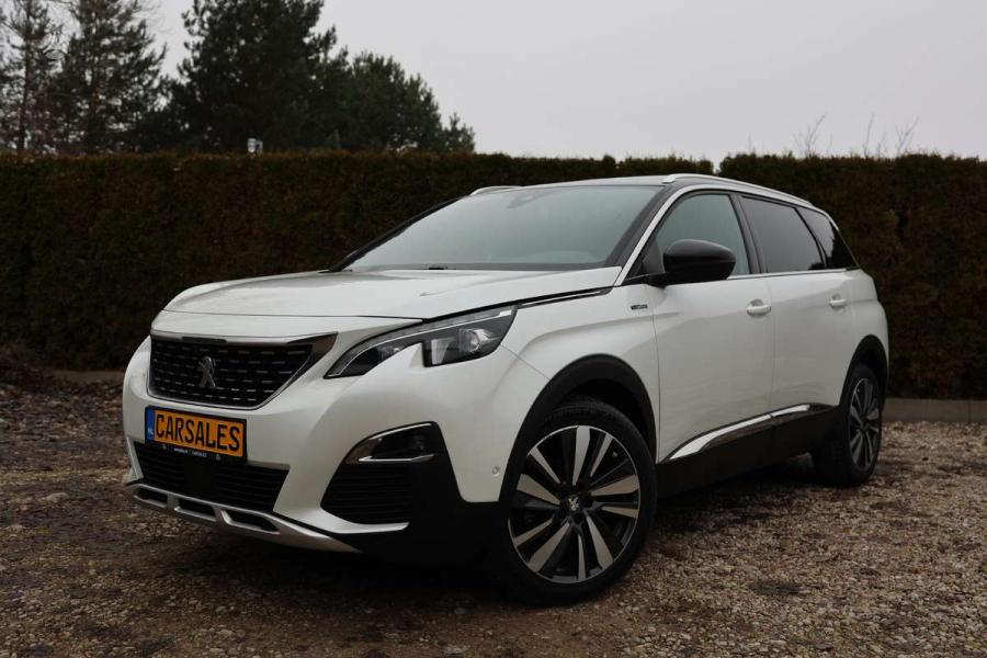 White Peugeot 5008 2017 in Alytus, with an engine capacity of 1.20 L and mileage of 197 thousand km for 10600 €, photo 1 on AUTOMOTO.COM.LV