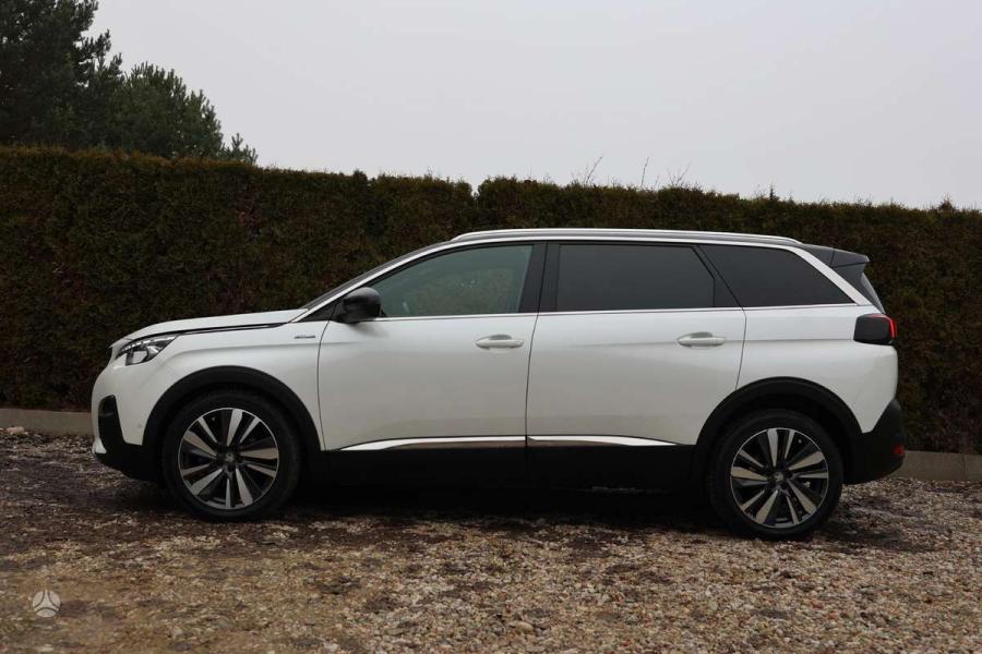 White Peugeot 5008 2017 in Alytus, with an engine capacity of 1.20 L and mileage of 197 thousand km for 10600 €, photo 7 on AUTOMOTO.COM.LV