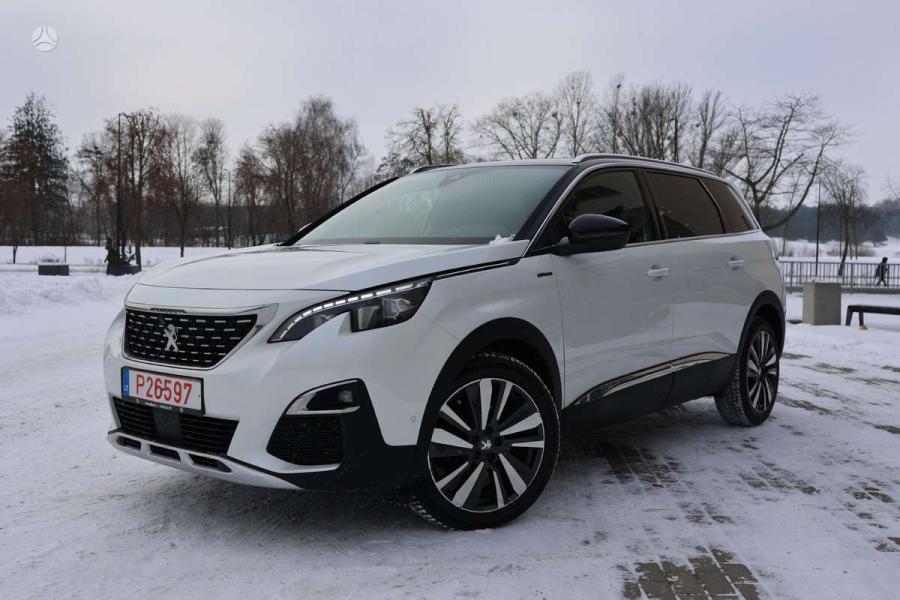 Balts Peugeot 5008 2017 Alīta, ar dzinēja tilpumu 1.20 L un nobraukumu 197 tūkst. km par 10600 €, foto 1 vietnē AUTOMOTO.COM.LV
