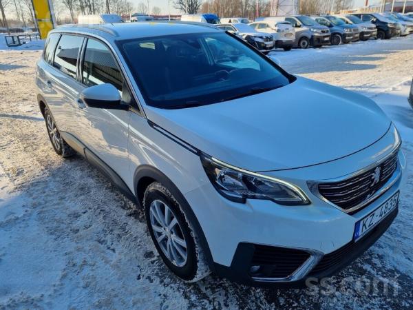 White Peugeot 5008 2017 in Riga, with an engine capacity of 1.60 L and mileage of 146 thousand km for 14200 €, photo 3 on AUTOMOTO.COM.LV