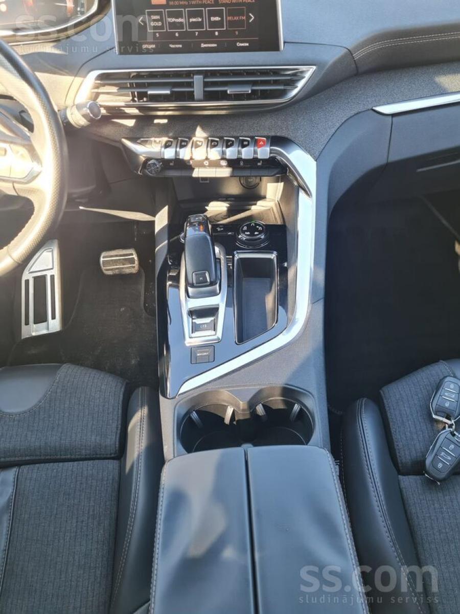 White Peugeot 5008 2017 in Jelgava, with an engine capacity of 1.60 L and mileage of 0 thousand km for 14990 €, photo 19 on AUTOMOTO.COM.LV