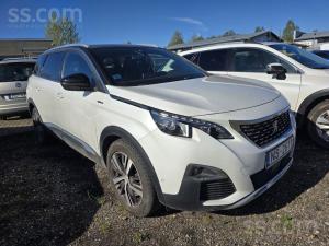 White Peugeot 5008 2017 in Riga, with an engine capacity of 1.60 L and mileage of 0 thousand km for 11000 €, photo 3 on AUTOMOTO.COM.LV
