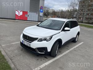 White Peugeot 5008 2017 in Riga, with an engine capacity of 1.60 L and mileage of 210 thousand km for 10500 €, photo 5 on AUTOMOTO.COM.LV