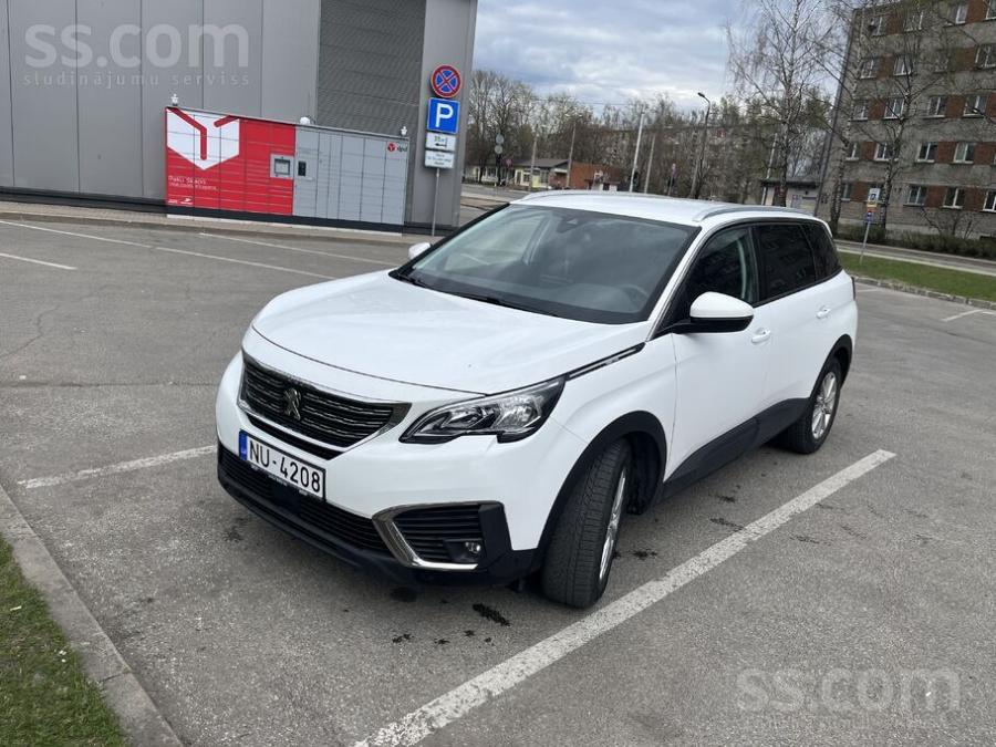 White Peugeot 5008 2017 in Riga, with an engine capacity of 1.60 L and mileage of 210 thousand km for 10500 €, photo 5 on AUTOMOTO.COM.LV