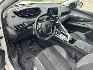 White Peugeot 5008 2017 in Riga, with an engine capacity of 1.60 L and mileage of 210 thousand km for 10500 €, photo 7 on AUTOMOTO.COM.LV