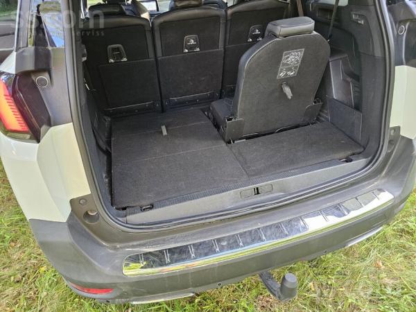 Balts Peugeot 5008 2017 Limbaži, ar dzinēja tilpumu 2.00 L un nobraukumu 189 tūkst. km par 14000 €, foto 10 vietnē AUTOMOTO.COM.LV