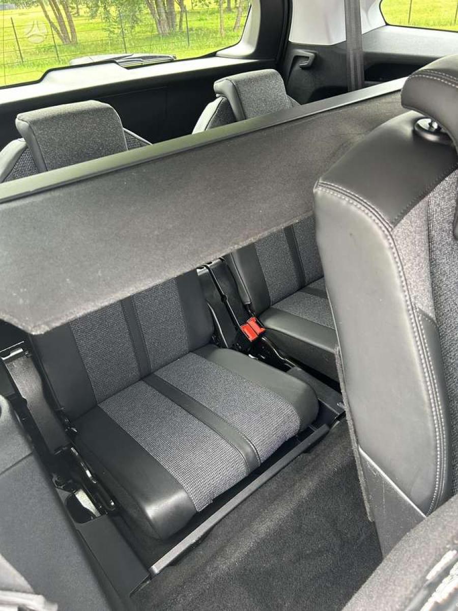 Balts Peugeot 5008 2017 Tauragė, ar dzinēja tilpumu 2.00 L un nobraukumu 185 tūkst. km par 12200 €, foto 10 vietnē AUTOMOTO.COM.LV