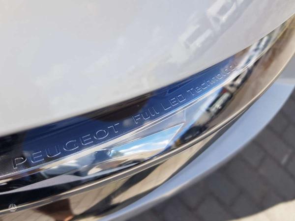 Balts Peugeot 5008 2017 Šauļi, ar dzinēja tilpumu 2.00 L un nobraukumu 182 tūkst. km par 12700 €, foto 9 vietnē AUTOMOTO.COM.LV
