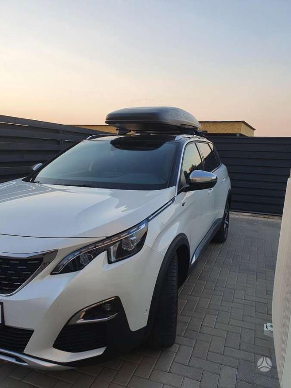 White Peugeot 5008 2017 in Kaunas, with an engine capacity of 2.00 L and mileage of 285 thousand km for 13600 €, photo 2 on AUTOMOTO.COM.LV