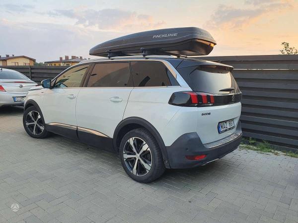 White Peugeot 5008 2017 in Kaunas, with an engine capacity of 2.00 L and mileage of 285 thousand km for 13600 €, photo 4 on AUTOMOTO.COM.LV