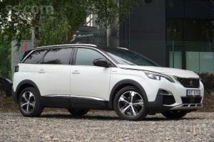 White Peugeot 5008 2017 in Riga, with an engine capacity of 2.00 L and mileage of 191 thousand km for 12990 €, photo 5 on AUTOMOTO.COM.LV