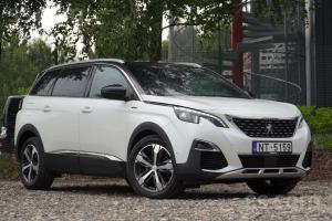 White Peugeot 5008 2017 in Riga, with an engine capacity of 2.00 L and mileage of 191 thousand km for 12990 €, photo 6 on AUTOMOTO.COM.LV