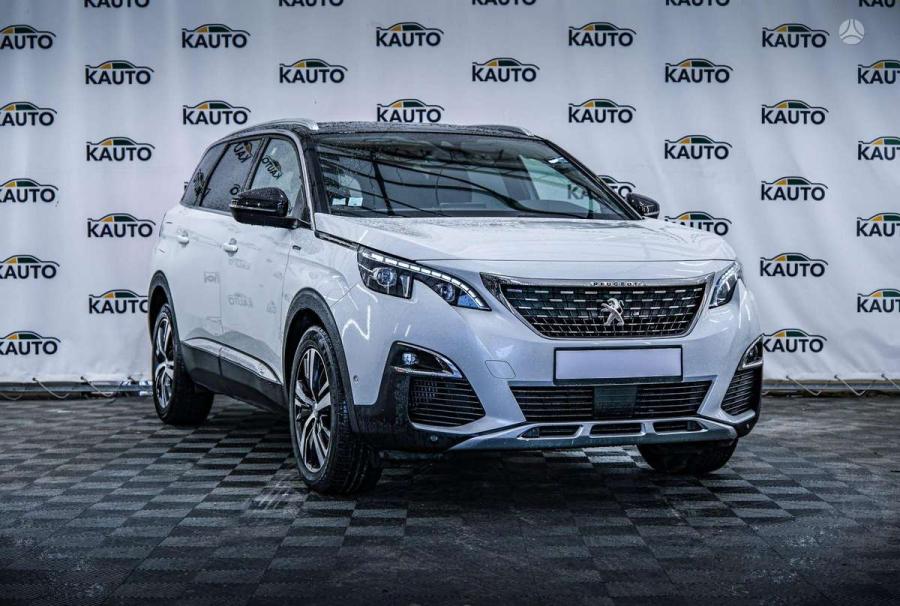 White Peugeot 5008 2017 in Kaunas, with an engine capacity of 1.60 L and mileage of 223 thousand km for 14500 €, photo 3 on AUTOMOTO.COM.LV