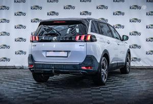 White Peugeot 5008 2017 in Kaunas, with an engine capacity of 1.60 L and mileage of 223 thousand km for 14500 €, photo 4 on AUTOMOTO.COM.LV
