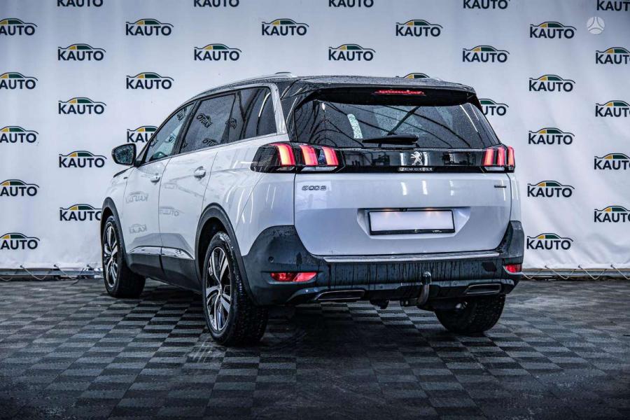 White Peugeot 5008 2017 in Kaunas, with an engine capacity of 1.60 L and mileage of 223 thousand km for 14500 €, photo 5 on AUTOMOTO.COM.LV
