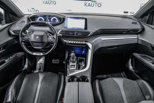 White Peugeot 5008 2017 in Kaunas, with an engine capacity of 1.60 L and mileage of 223 thousand km for 14500 €, photo 8 on AUTOMOTO.COM.LV