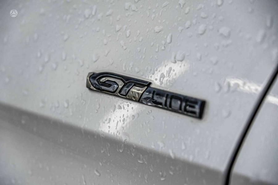 White Peugeot 5008 2017 in Kaunas, with an engine capacity of 1.60 L and mileage of 223 thousand km for 14500 €, photo 15 on AUTOMOTO.COM.LV